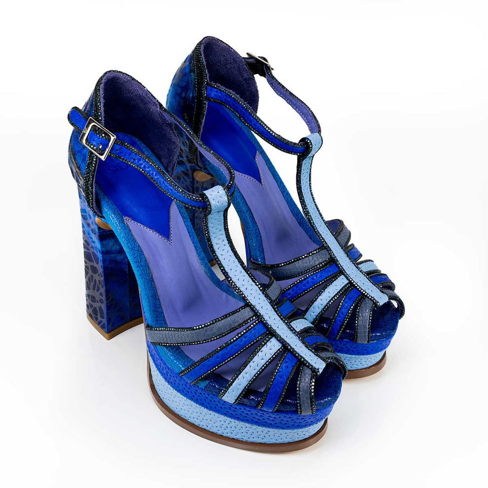 Zapatilla de Mujer Talismán Rey Celeste – Altura Siete